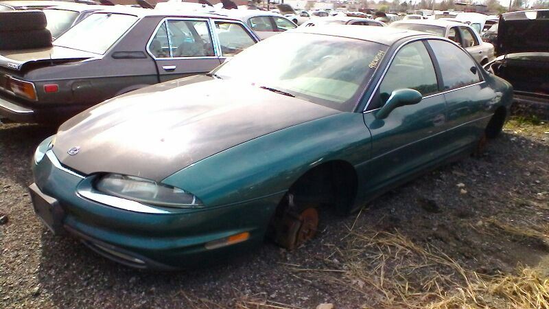 Used 1998 Oldsmobile Aurora Glass And Mirrors Front Door Glass Le